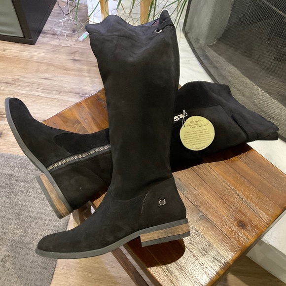 Born | Shoes | New Born Dal Black Suede Over The Knee Boots Size 7 ...